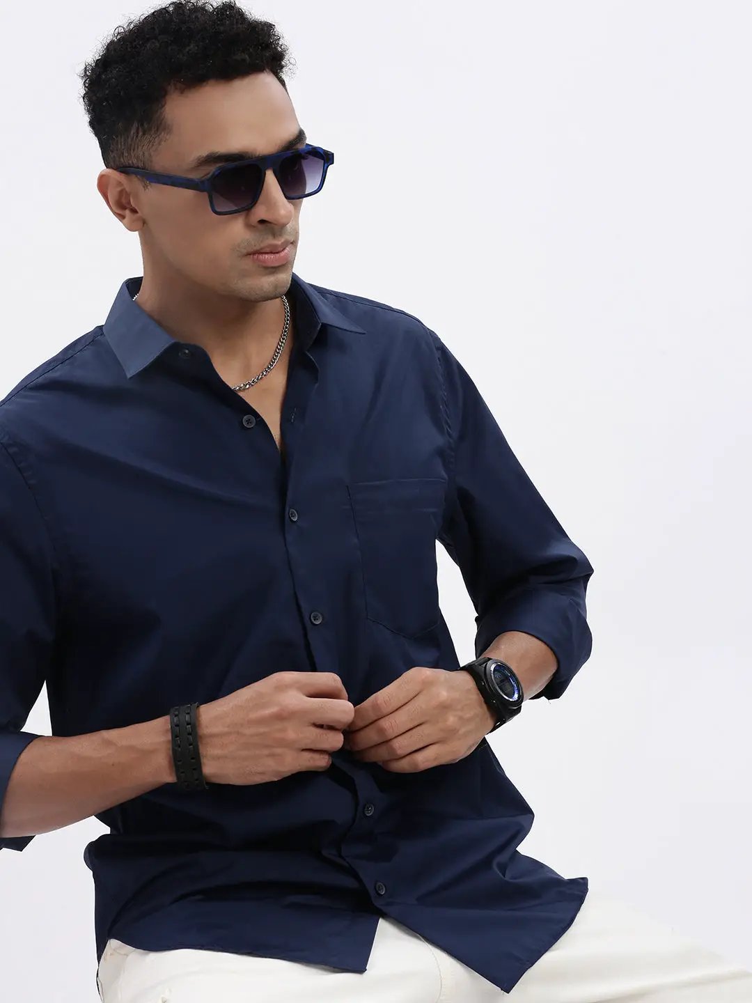 Shop Men's Navy Blue Premium Spread Collar Solid Cotton Slim Fit Formal ...