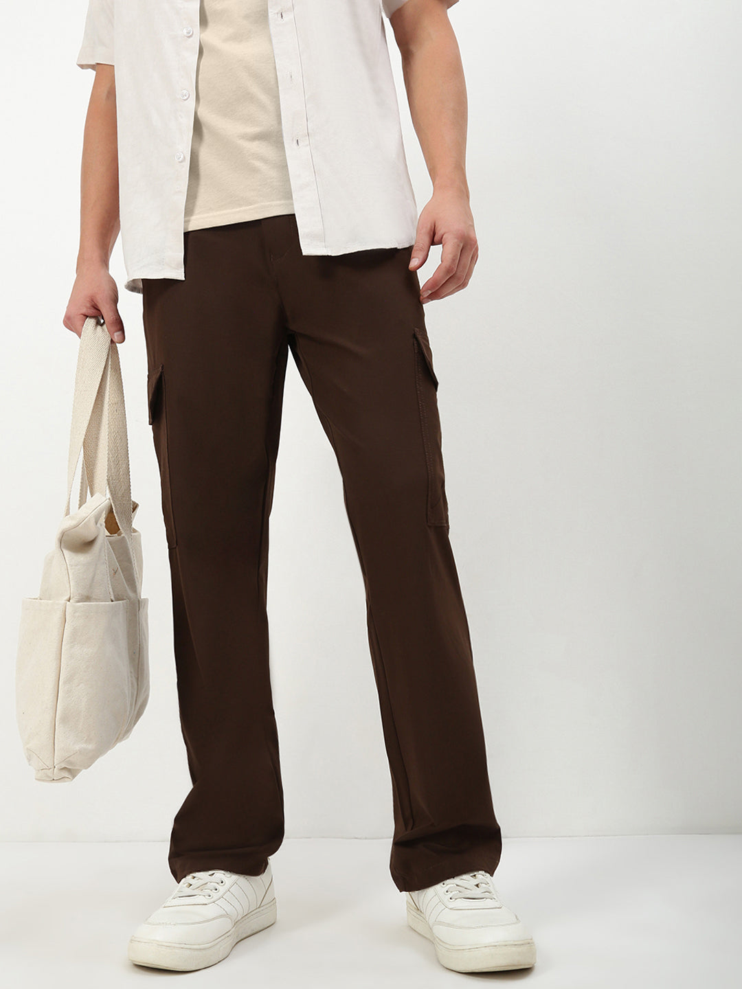 SHOWOFF Men's Brown Solid Straight Fit Cargos
