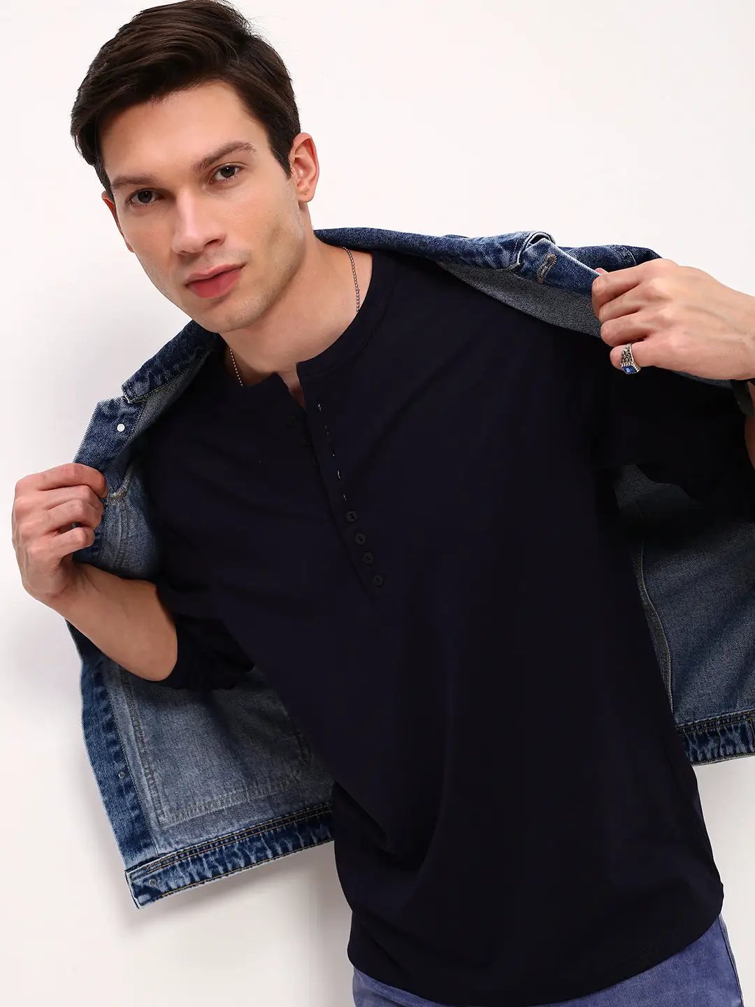 Buy Men's Navy Blue Solid T-Shirt Online | Showoffff